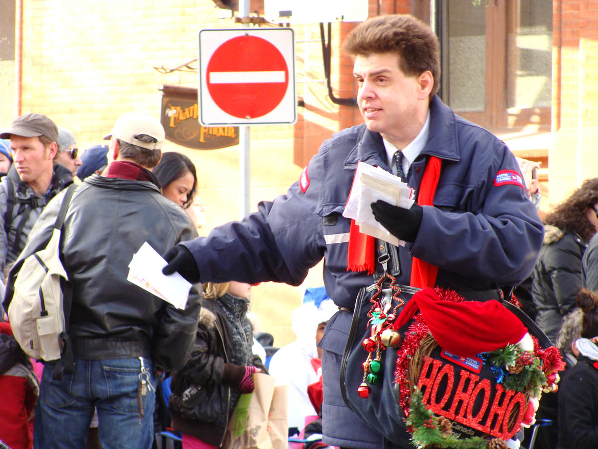 A Complicated Santa – The Seated View